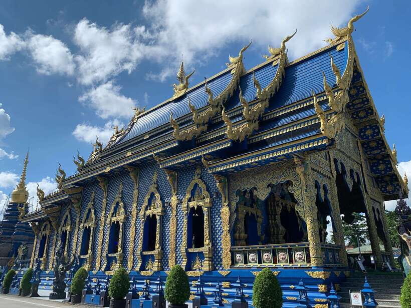 Chiang Rai: Private Half Day Tour  Temples & Lalita Cafe - What to Expect During the Tour