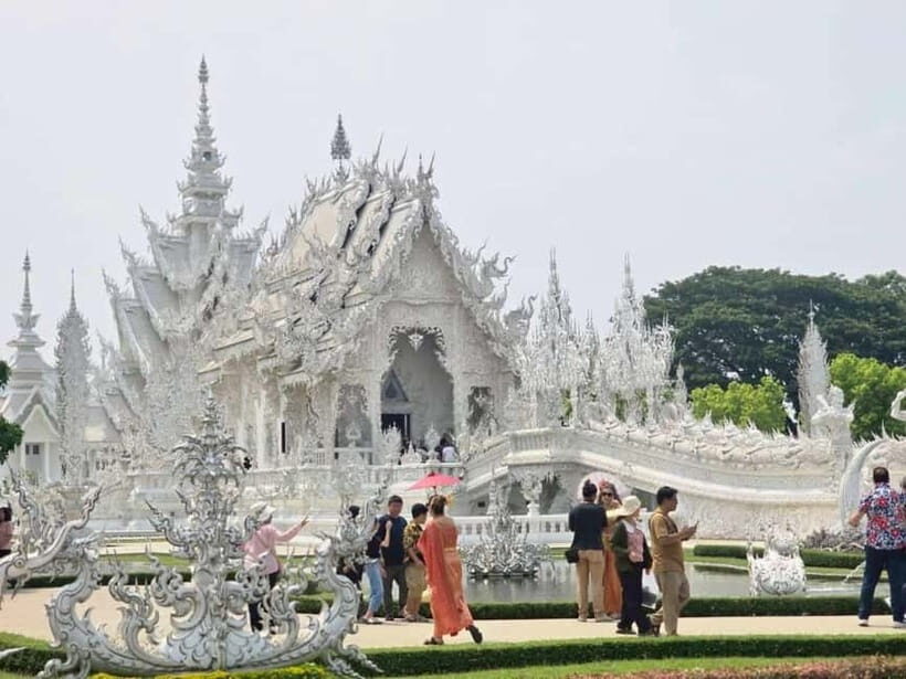 Chiang Rai: Private Tour with Driver and Custom Itinerary - Who Will Love This Tour?