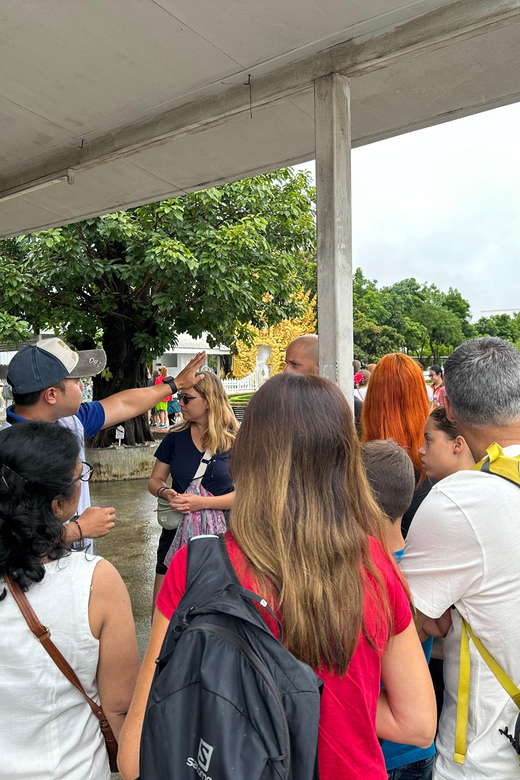 Chiang Rai: Wonderful Temples & 7 Major Sites | Buffet Lunch - Who Will Love This Tour?