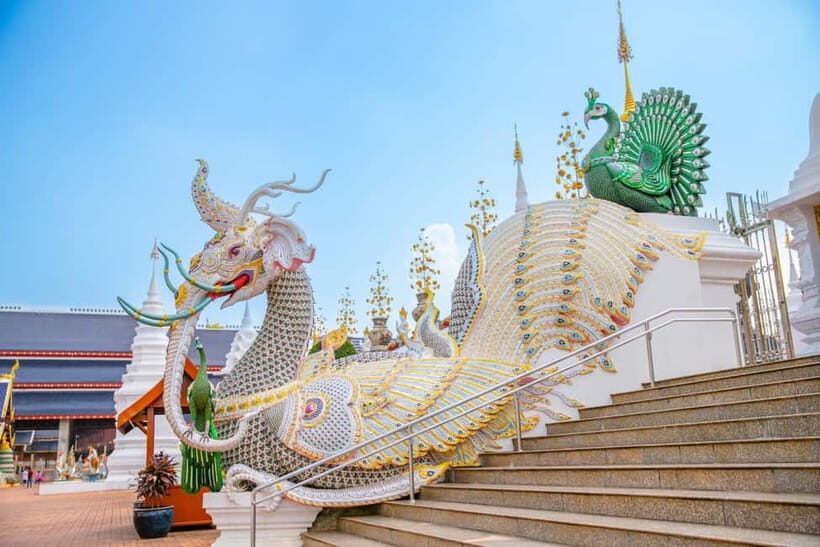 Chiangmai : Sticky waterfall & Land of angels & Wat ban den. - Wat Ban Den: A Feast for the Eyes and Spirit