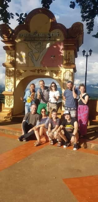 Chiangrai Full day: Popular 7 Locations with Thai buffet - FAQ