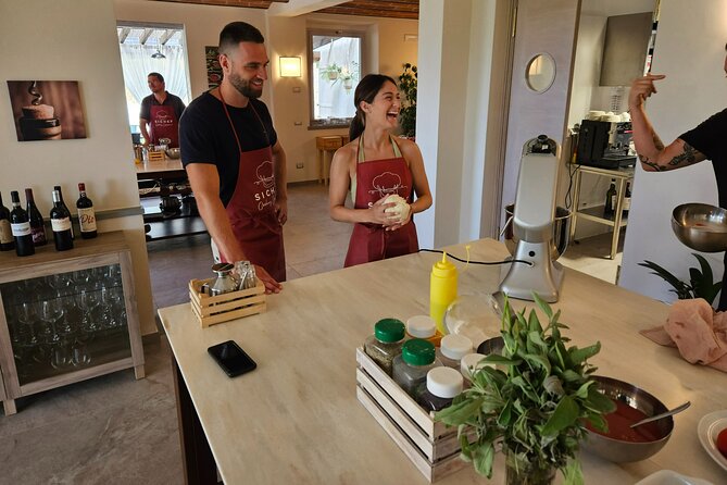 Chianti - Pizza and Tiramisu Course for Only Small Groups - The Setting and Atmosphere