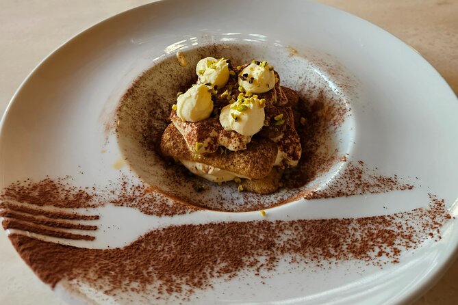 Chianti - Pizza and Tiramisu Course for Only Small Groups - Authenticity and Local Flavor