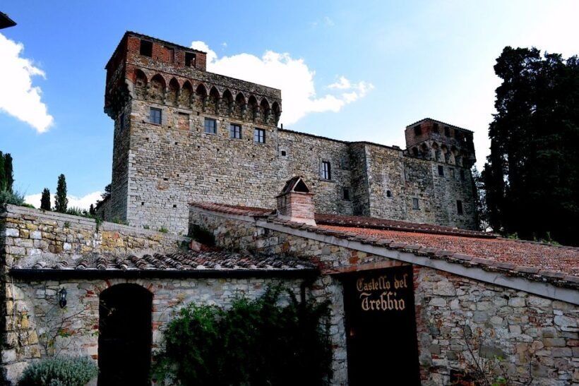 Chianti Rufina: Wine Tour in Castle & Historical Villa - Exploring the Chianti Rufina Wine Tour in Tuscany