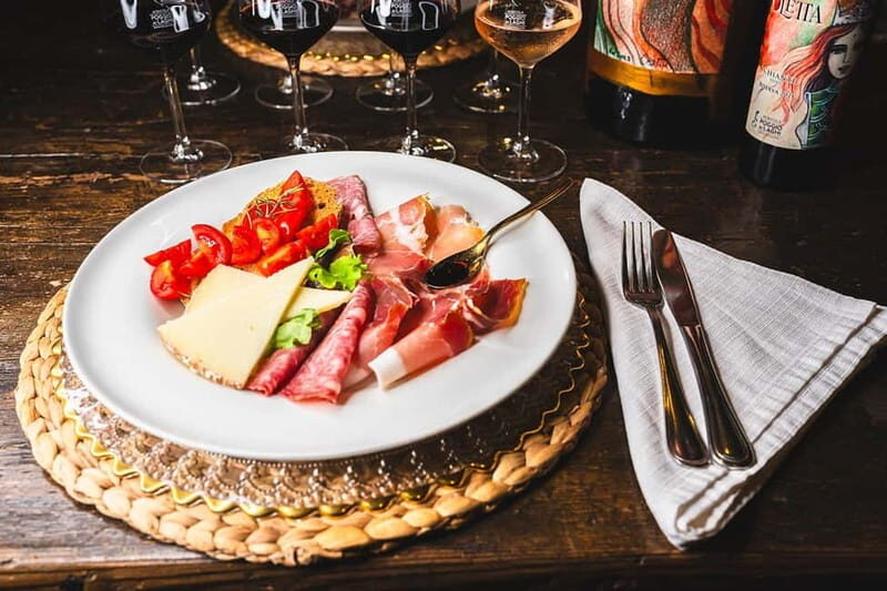 Chianti: Tasting of Wines, Oils & Vinegars Classic - Key Points