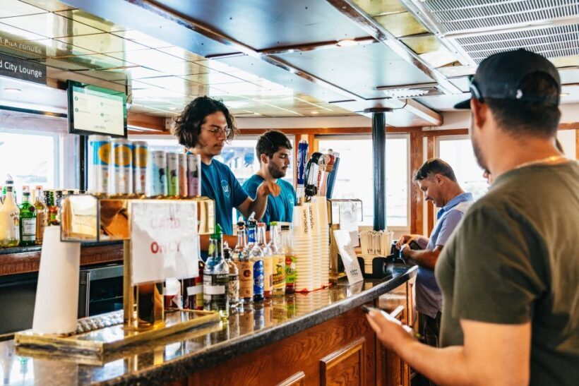Chicago: 1.5-Hour Lake and River Architecture Cruise - Why This Tour Is Worth Considering