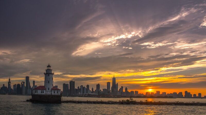 Chicago: 1.5-Hour Scenic Sunset Lake Cruise - Key Points