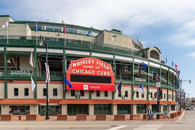 Chicago 6-Hour City Tour by Sedan - Transportation and Comfort