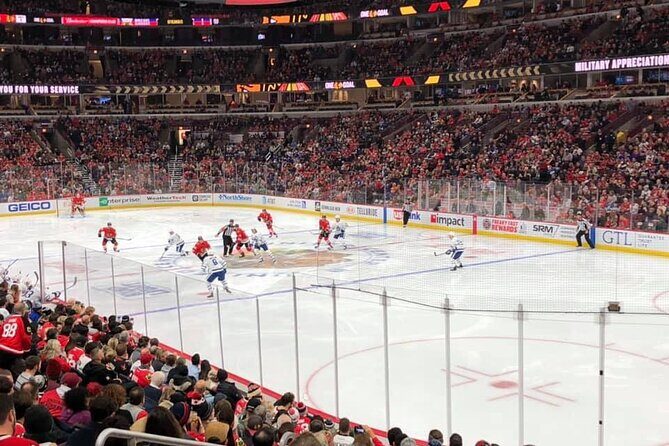 Chicago Blackhawks Ice Hockey Game Ticket at United Center - Authentic Experiences and Tips