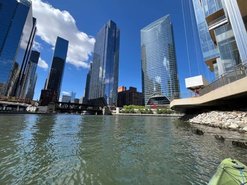 Chicago: Characters and Cons Guided Kayak Tour - An In-Depth Look at the Tour