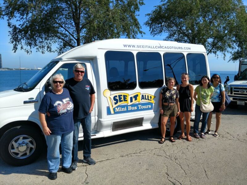Chicago: City Minibus Tour with Optional Architecture Cruise - The Architectural Cruise: A Water-Level Perspective