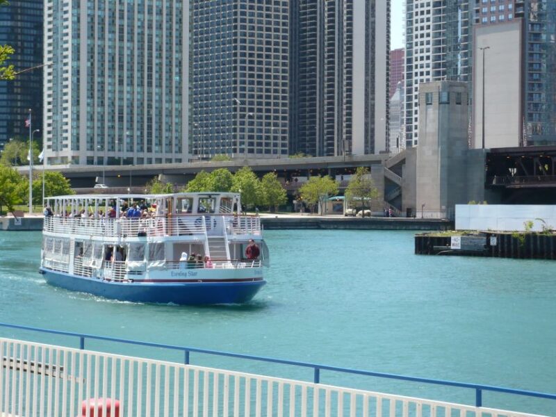 Chicago: City Minibus Tour with Optional Architecture Cruise - The Value of this Tour