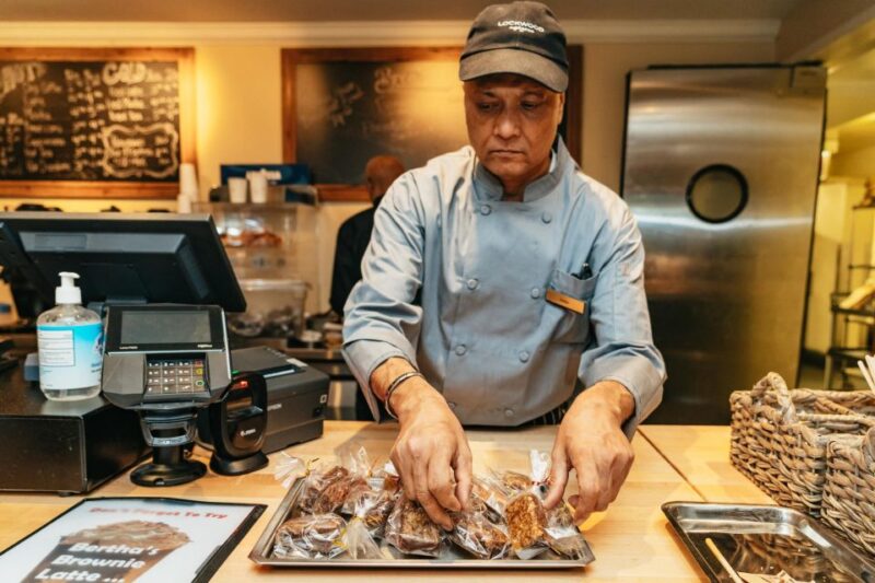 Chicago: Classic Food Walking Tour with Bike or Kayak Rental - Final Thoughts