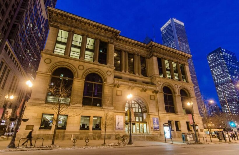 Chicago Downtown Highlights Private Walking Tour - Cultural and Historic Highlights