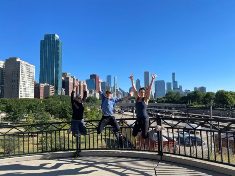 Chicago: Downtown Highlights Running Tour - What to Expect During the Run