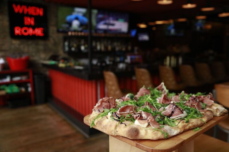 Chicago: Downtown Pizza Guided Walking Tour with Tastings - Analyzing the Cost and Experience