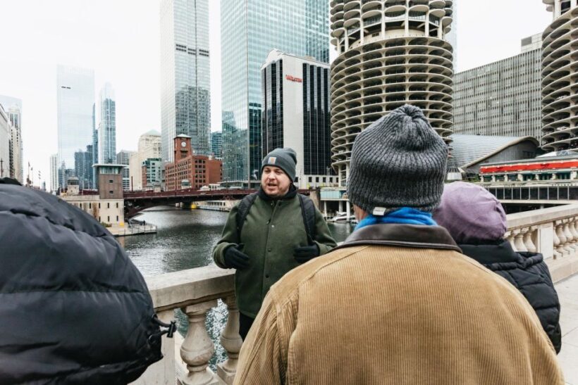 Chicago: Gangsters and Ghosts Guided Walking Tour - Why This Tour Works Well
