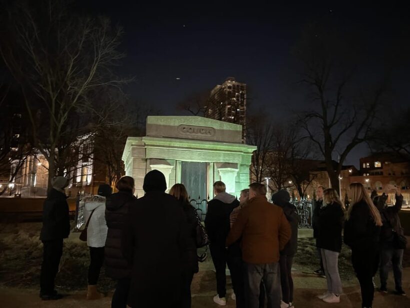 Chicago: Ghost Bus Tour of Haunted Locations - An In-Depth Look at the Haunted Tour Experience