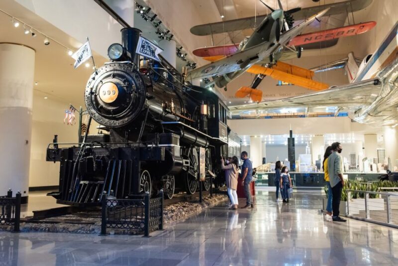 Chicago: Griffin Museum of Science and Industry Ticket - FAQs