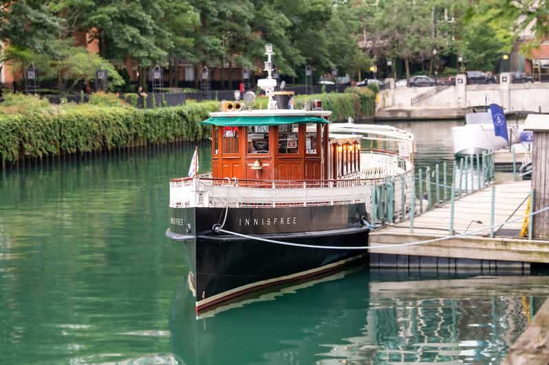 Chicago: Historic Architecture Chicago River Small Boat Tour - The Sum Up