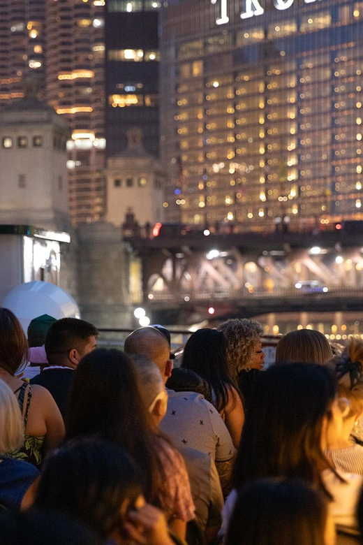 Chicago: Historic Gangsters & Ghosts Night Cruise - Chicago: Historic Gangsters & Ghosts Night Cruise – A Deep Dive into the Citys Dark Side