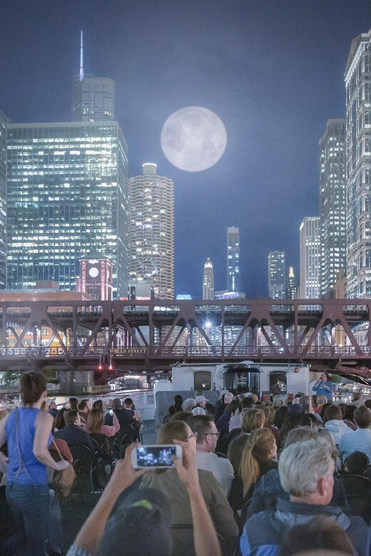 Chicago: Historic Gangsters & Twilight Tales Night Cruise - Key Points