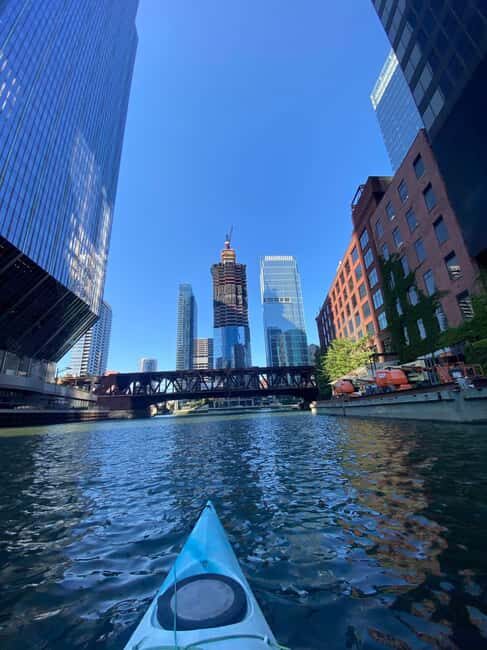 Chicago: History and Architecture Guided Kayak Tour - Exploring the Chicago River: A Closer Look
