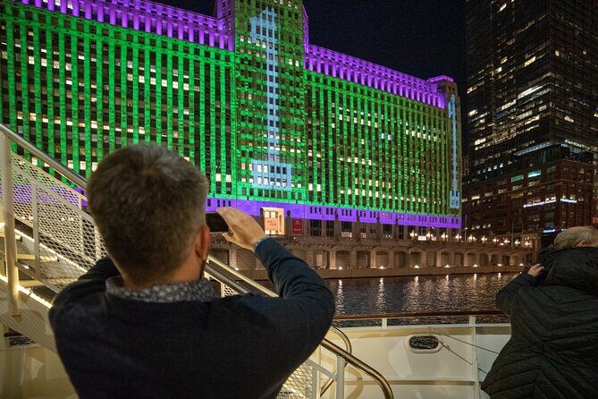 Chicago Holiday Fireworks Cruise - FAQs