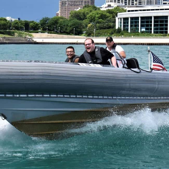 Chicago: Lake Michigan Sightseeing Boat Tour - Key Points