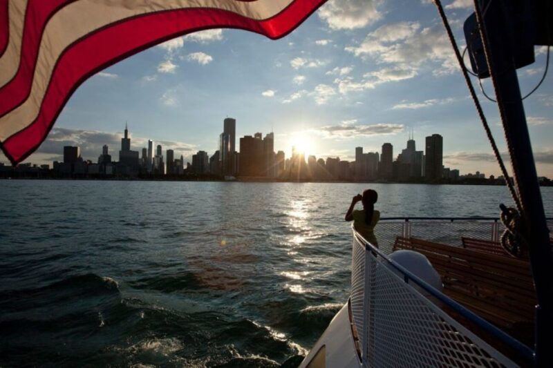 Chicago: Lake Michigan Skyline Cruise - The Experience: Who Will Enjoy It?