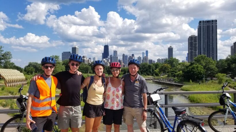 Chicago: Lakefront Neighborhoods Bike Tour - Value and Practicalities