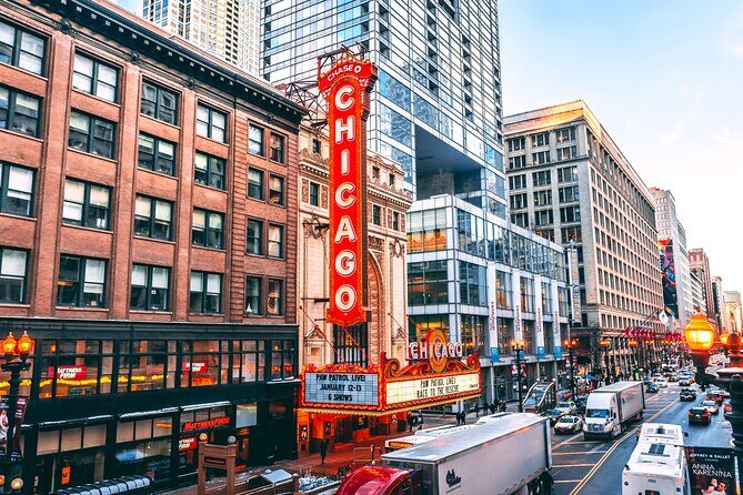 Chicago Local Fashion Designers Shopping Tour with a Stylist - An In-Depth Look at the Chicago Fashion Tour