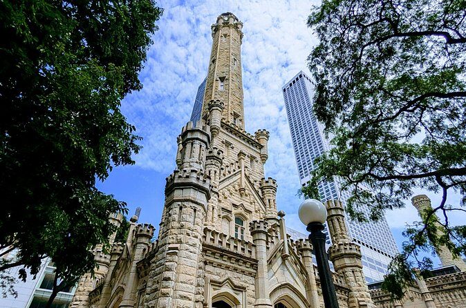 Chicago Magnificent Mile Scavenger Hunt Walking Tour and Game - Who Will Love This Tour?