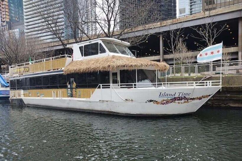 Chicago: Mimosa n' Bloody Mary Cruise - A Fun Introduction to Chicago’s Waterways