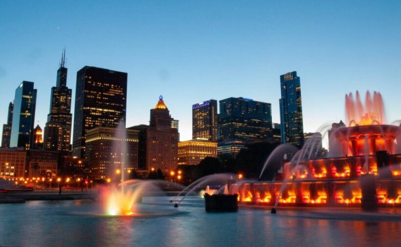 Chicago Night Driving Tour with Skydeck and River Cruise - The Allure of Chicago at Night