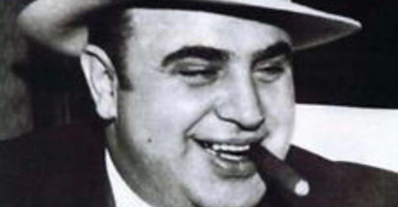 Chicago: Private 3-Hour Al Capone Gangster Tour - Key Points: