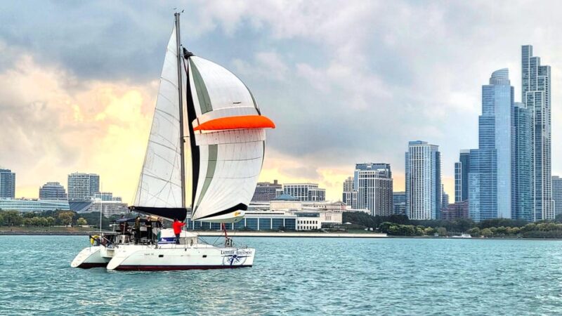Chicago: Private Catamaran Sailing for up to 12 people - The Experience from the Traveler’s Perspective