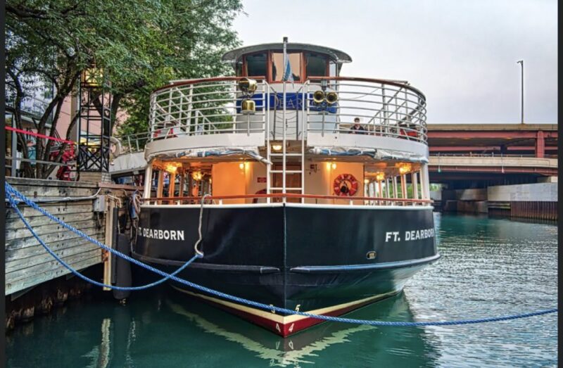 Chicago River: 1.5-Hour Guided Architecture Riverboat Tour - Key Points