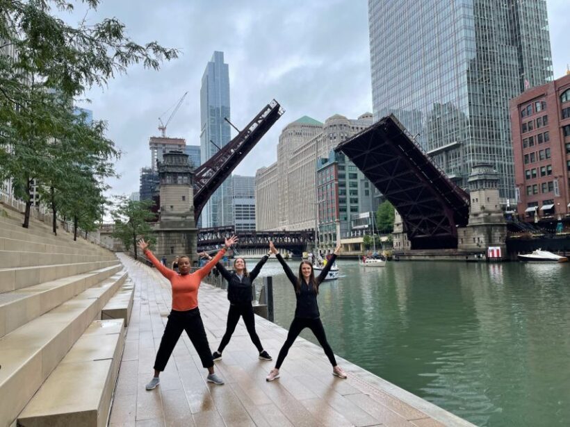 Chicago River Yoga Walk - The Experience: What Youll Actually Do