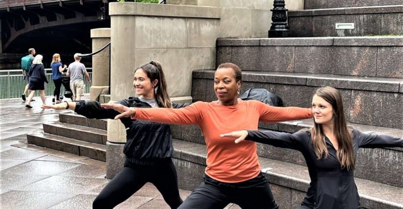 Chicago River Yoga Walk - Who Will Love This Tour?
