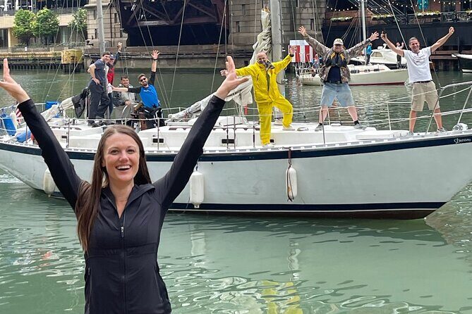 Chicago River Yoga Walk Tour - A Detailed Look at the Chicago River Yoga Walk Tour
