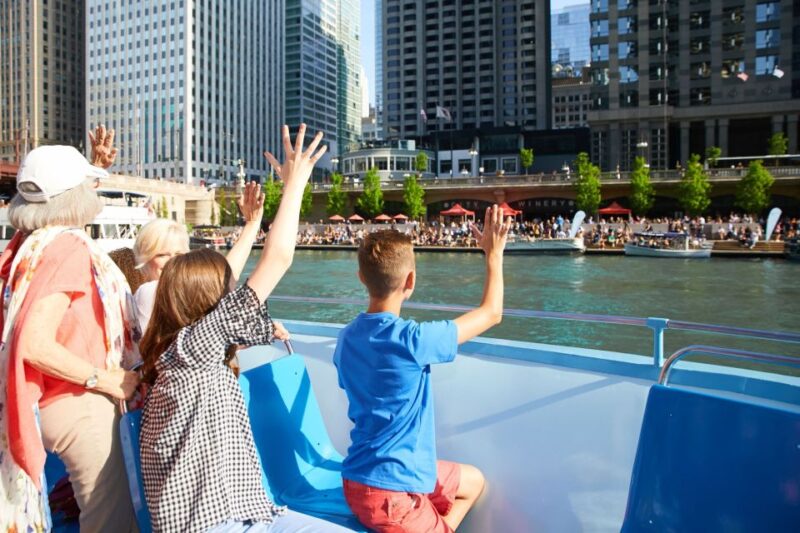 Chicago: Summer Fireworks Cruise with 3D Glasses and Music - Who Should Consider This Experience?