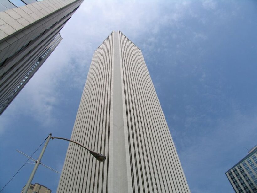 Chicago's Modern Skyscrapers Guided Walking Tour - Authentic Insights from Reviews