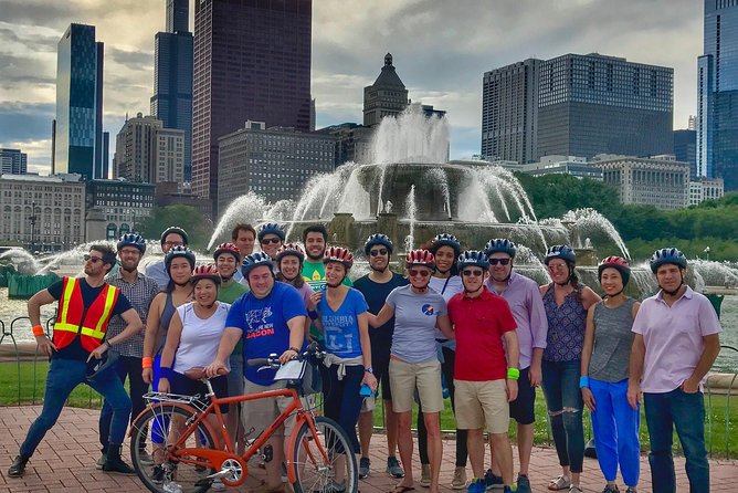 Chicago's Ultimate City Bike Tour - The Guides: Knowledge, Safety, and a Touch of Humor
