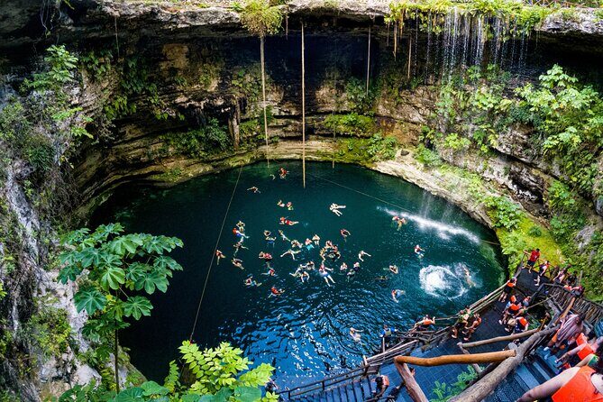 Chichén Itzá, Cenote and Valladolid with Lunch and transportation. - The Guide and the Experience