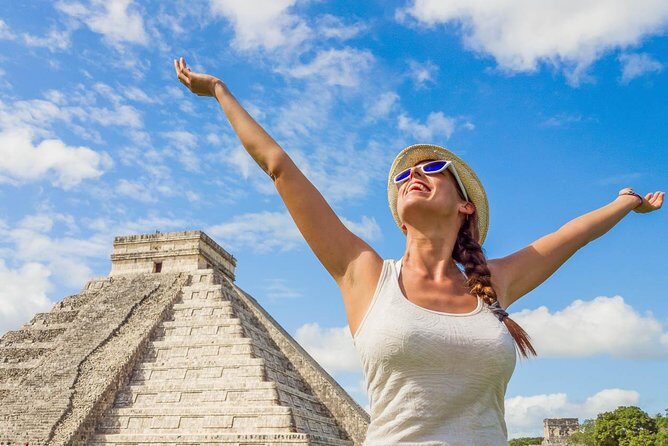 Chichen Itza Deluxe Valladolid and 2 Cenotes - Transportation and Group Size: What to Expect
