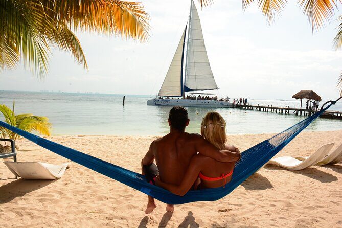 Chichen Itza Early Access & Catamaran to Isla Mujeres - An In-Depth Look at the Tour Experience