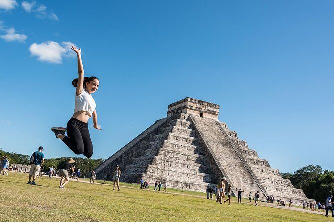 Chichén Itzá Premier Tour with Cenote Xunáan, Valladolid & Lunch - An In-Depth Look at the Tour Experience