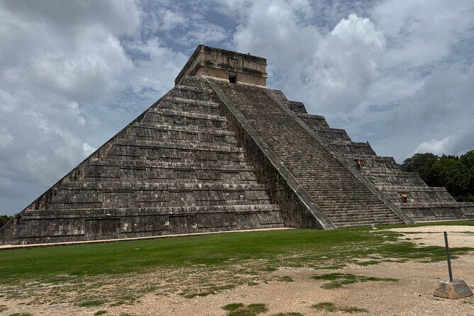 Chichen Itza Ruins and 3 Cenotes Private Transportation - Introduction