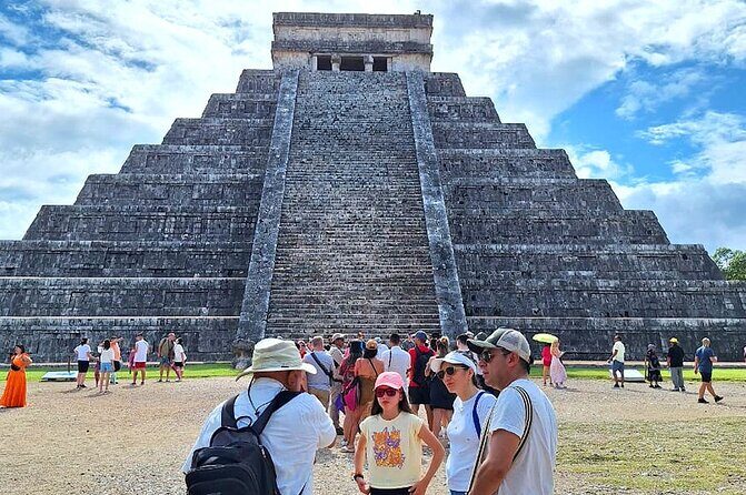 Chichen Itza Walking Shared Tour and Skip-the-Line Early Access - Meeting Point and Timing